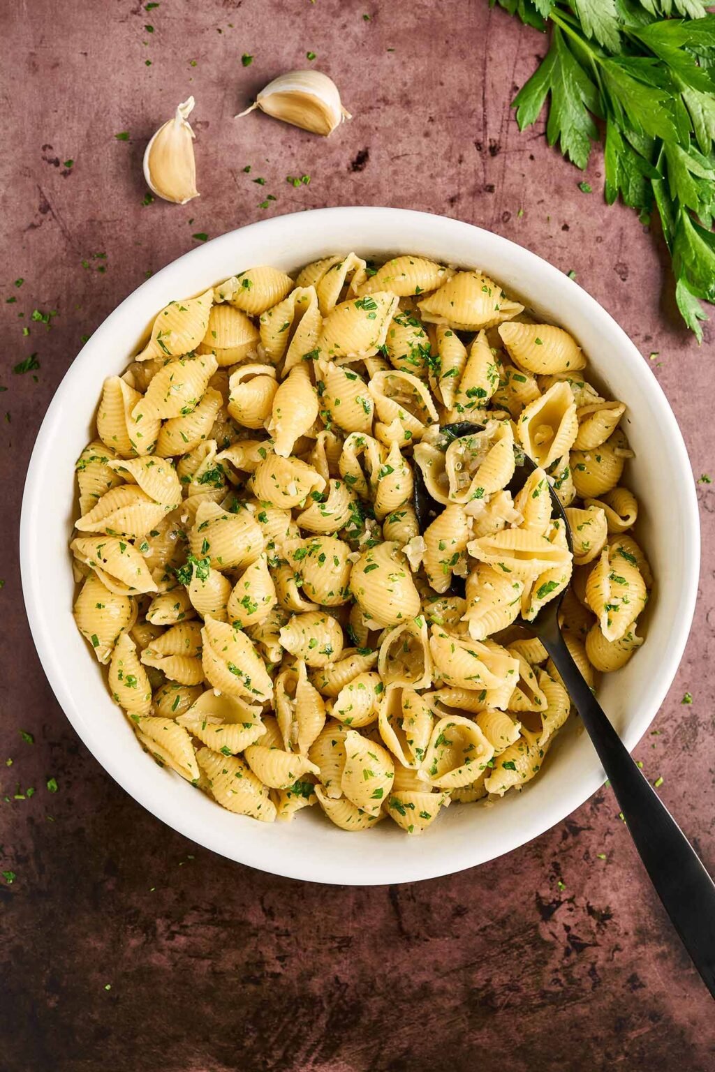 Garlic Butter Pasta Shells