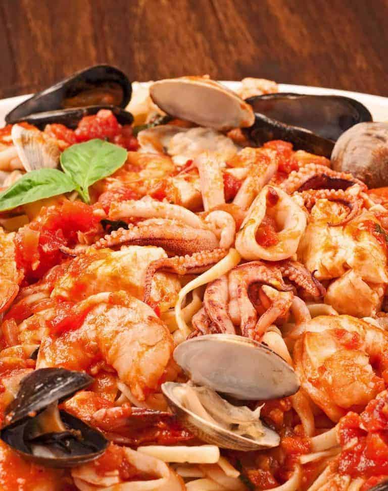 Linguine with Seafood (Linguine ai Frutti di Mare)