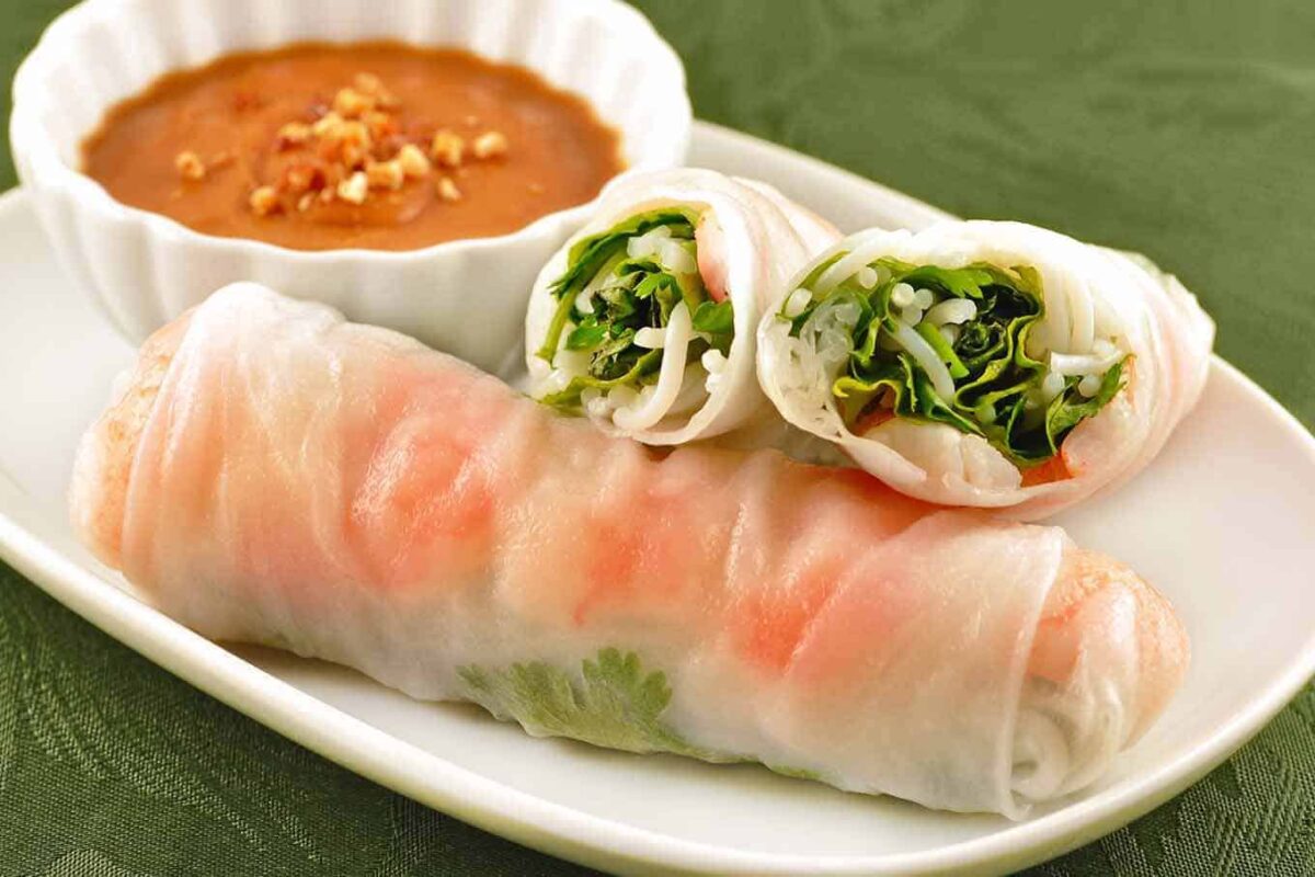 Vietnamese Summer Rolls with Shrimp